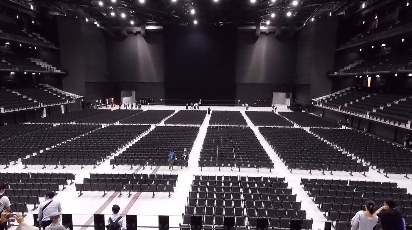 ぴあアリーナMM｜アクセス・周辺ホテル・格安ツアー情報